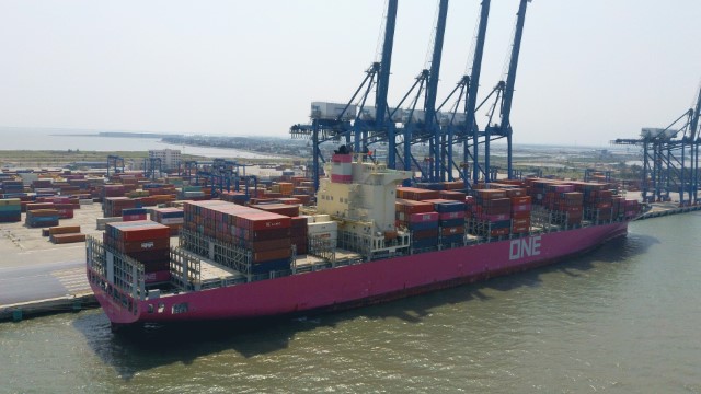 TAN CANG HAI PHONG INTERNATIONAL CONTAINER TERMINAL WELCOMES A NEW ...